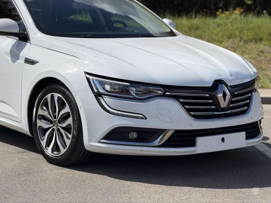 White Renault Talisman 2020 in Kaunas, with an engine capacity of 1.75 L and mileage of 269 thousand km for 5600 €, photo 3 on AUTOMOTO.COM.LV