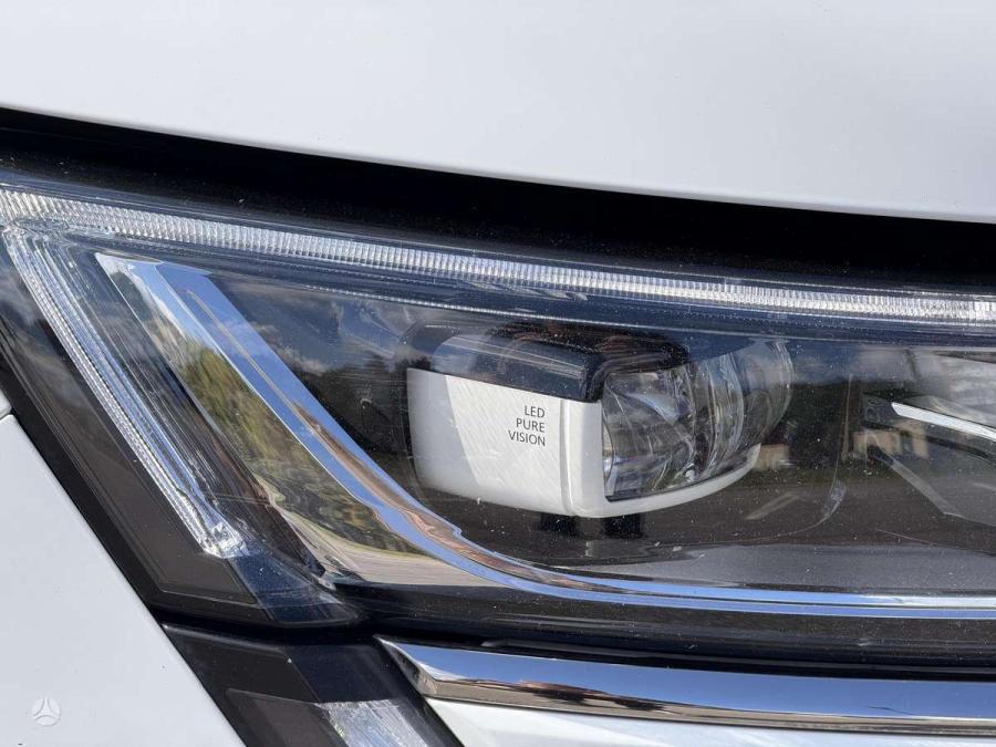White Renault Talisman 2020 in Kaunas, with an engine capacity of 1.75 L and mileage of 269 thousand km for 5600 €, photo 4 on AUTOMOTO.COM.LV