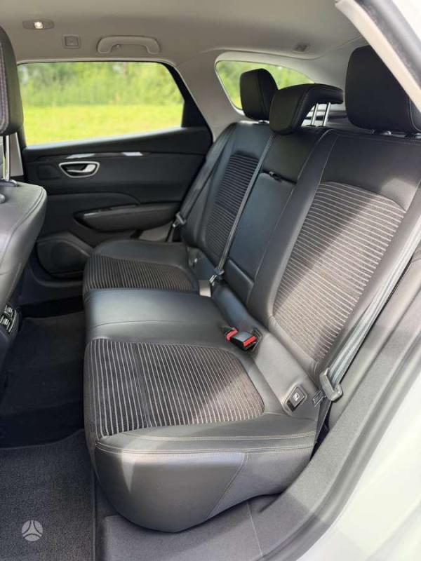 White Renault Talisman 2020 in Kaunas, with an engine capacity of 1.75 L and mileage of 269 thousand km for 5600 €, photo 10 on AUTOMOTO.COM.LV
