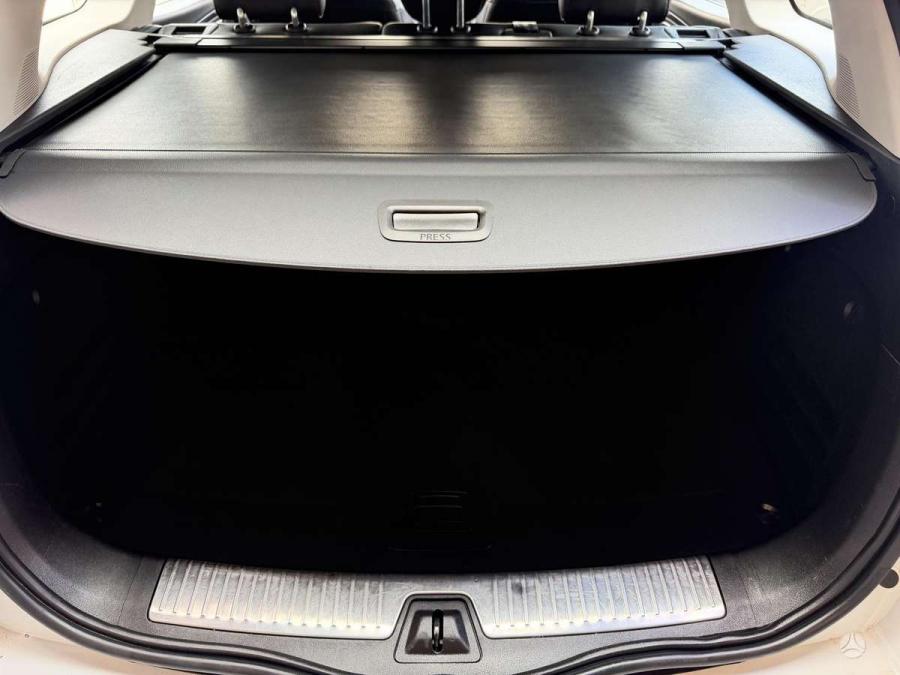 White Renault Talisman 2020 in Kaunas, with an engine capacity of 1.75 L and mileage of 269 thousand km for 5600 €, photo 30 on AUTOMOTO.COM.LV