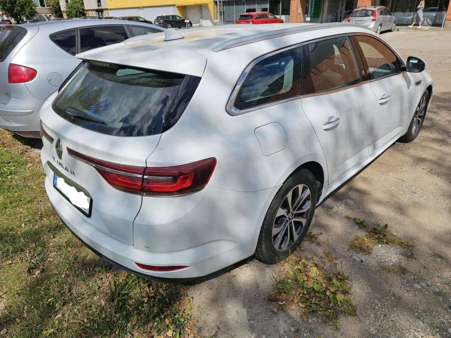 White Renault Talisman 2021 in Kaunas, with an engine capacity of 2.00 L and mileage of 191 thousand km for 4999 €, photo 4 on AUTOMOTO.COM.LV