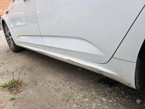 White Renault Talisman 2021 in Kaunas, with an engine capacity of 2.00 L and mileage of 191 thousand km for 4999 €, photo 34 on AUTOMOTO.COM.LV