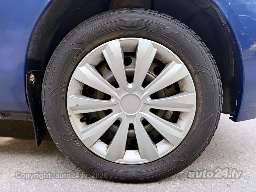 Zils Renault Thalia 2005 Tallina, ar dzinēja tilpumu 1.40 L un nobraukumu 70 tūkst. km par 1499 €, foto 17 vietnē AUTOMOTO.COM.LV
