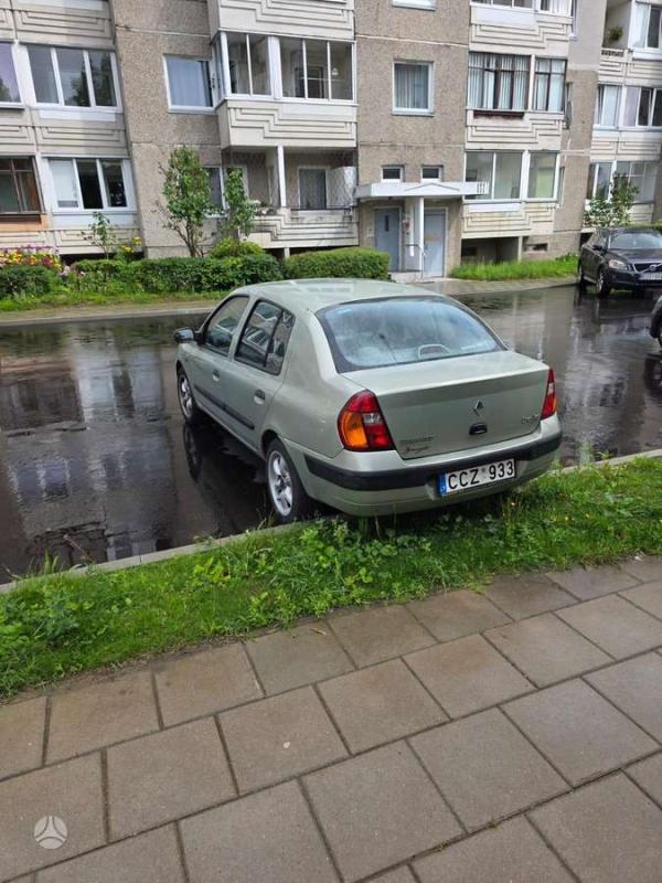 Green Renault Thalia 2002 in Vilnius, with an engine capacity of 1.39 L and mileage of 103 thousand km for 850 €, photo 6 on AUTOMOTO.COM.LV