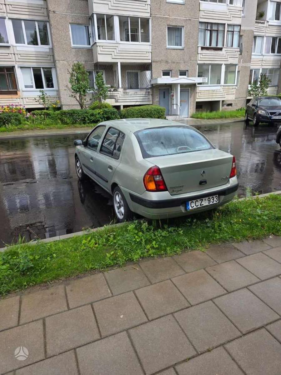 Green Renault Thalia 2002 in Vilnius, with an engine capacity of 1.39 L and mileage of 103 thousand km for 850 €, photo 6 on AUTOMOTO.COM.LV