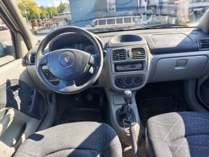 Zaļš Renault Thalia 2004 Tallina, ar dzinēja tilpumu 1.50 L un nobraukumu 226 tūkst. km par 1290 €, foto 13 vietnē AUTOMOTO.COM.LV