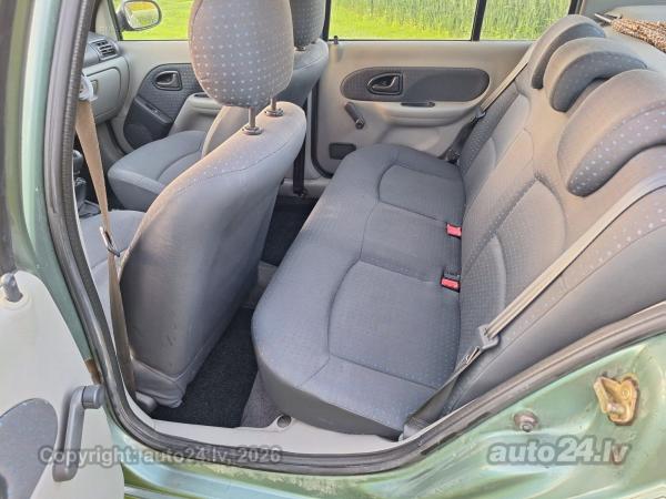 Zaļš Renault Thalia 2006 Tallina, ar dzinēja tilpumu 1.10 L un nobraukumu 70 tūkst. km par 1450 €, foto 5 vietnē AUTOMOTO.COM.LV