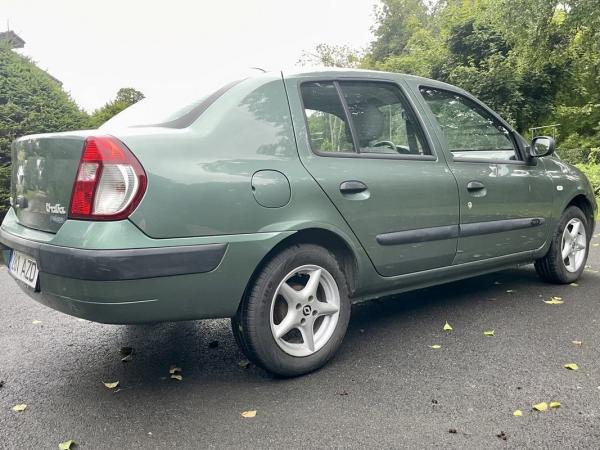 Zaļš Renault Thalia 2006 Tallina, ar dzinēja tilpumu 0.00 L un nobraukumu 57 tūkst. km par 1100 €, foto 4 vietnē AUTOMOTO.COM.LV