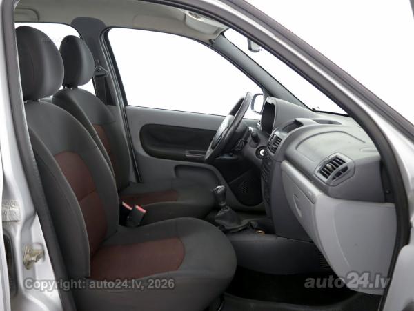 Pelēks Renault Thalia 2008 Tallina, ar dzinēja tilpumu 1.10 L un nobraukumu 129 tūkst. km par 999 €, foto 6 vietnē AUTOMOTO.COM.LV