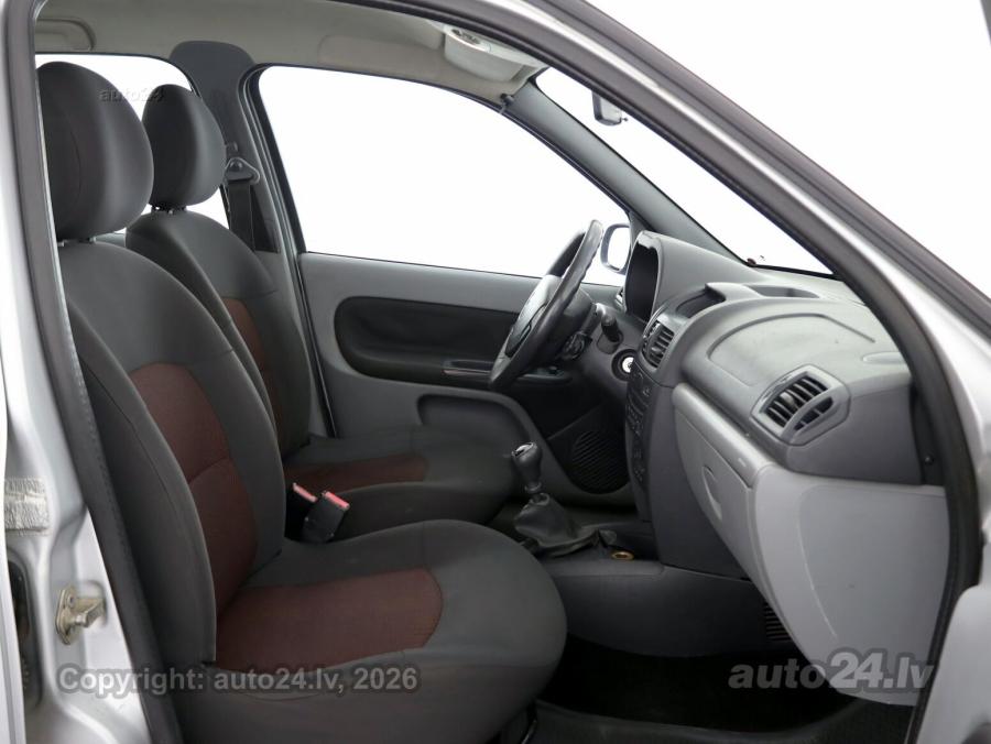 Pelēks Renault Thalia 2008 Tallina, ar dzinēja tilpumu 1.10 L un nobraukumu 129 tūkst. km par 999 €, foto 7 vietnē AUTOMOTO.COM.LV