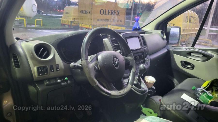 Smilšu krāsa Renault Trafic 2016 Tallina, ar dzinēja tilpumu 1.60 L un nobraukumu 282 tūkst. km par 8000 €, foto 2 vietnē AUTOMOTO.COM.LV