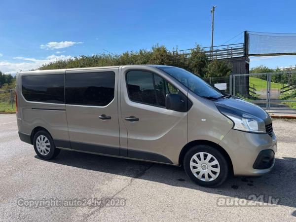 Beige Renault Trafic 2016 in Kivioli, with an engine capacity of 1.60 L and mileage of 257 thousand km for 12400 €, photo 4 on AUTOMOTO.COM.LV