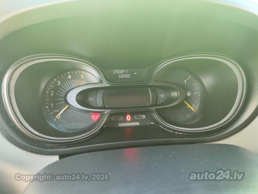 Beige Renault Trafic 2016 in Kivioli, with an engine capacity of 1.60 L and mileage of 257 thousand km for 12400 €, photo 21 on AUTOMOTO.COM.LV