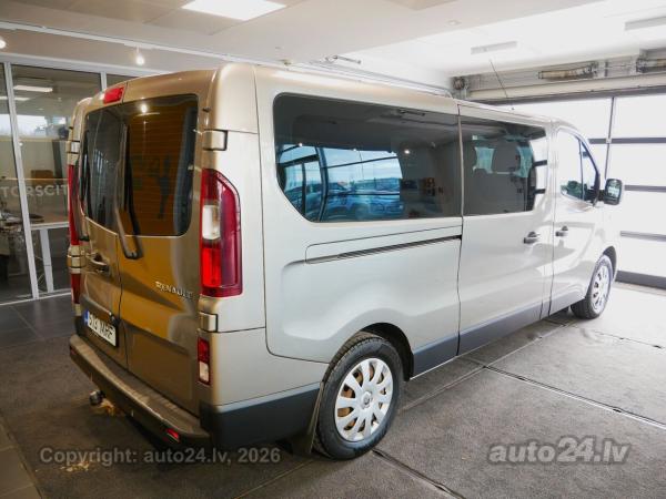 Beige Renault Trafic 2017 in Tallinn, with an engine capacity of 1.60 L and mileage of 186 thousand km for 13490 €, photo 3 on AUTOMOTO.COM.LV