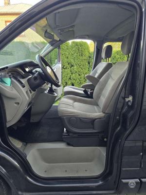 Черный Рено Трафик 2005 в Радвилишкис, объемом двигателя 2.50 л и пробегом 336 тыс. км за 5700 €, фото 12 на AUTOMOTO.COM.LV