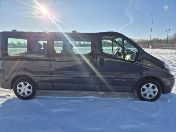 Melns Renault Trafic 2013 Marijampole, ar dzinēja tilpumu 2.00 L un nobraukumu 298 tūkst. km par 8700 €, foto 5 vietnē AUTOMOTO.COM.LV