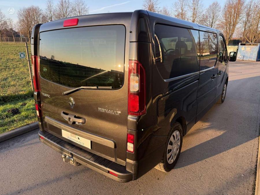 Melns Renault Trafic 2015 Šilutė, ar dzinēja tilpumu 1.60 L un nobraukumu 287 tūkst. km par 12500 €, foto 4 vietnē AUTOMOTO.COM.LV