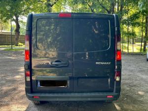 Black Renault Trafic 2015 in Panevezys, with an engine capacity of 1.60 L and mileage of 320 thousand km for 8000 €, photo 4 on AUTOMOTO.COM.LV