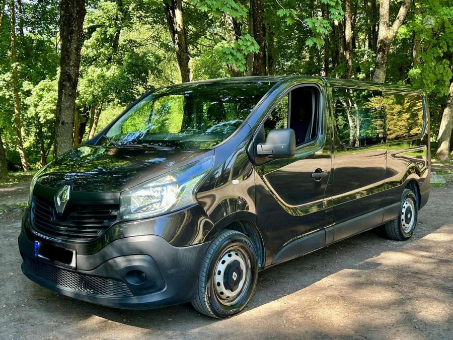 Black Renault Trafic 2015 in Panevezys, with an engine capacity of 1.60 L and mileage of 320 thousand km for 8000 €, photo 7 on AUTOMOTO.COM.LV
