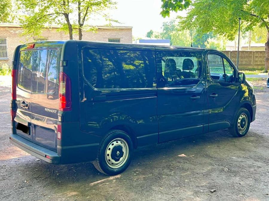 Melns Renault Trafic 2015 Panevēža, ar dzinēja tilpumu 1.60 L un nobraukumu 320 tūkst. km par 8200 €, foto 6 vietnē AUTOMOTO.COM.LV