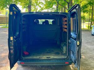Melns Renault Trafic 2015 Panevēža, ar dzinēja tilpumu 1.60 L un nobraukumu 320 tūkst. km par 8200 €, foto 8 vietnē AUTOMOTO.COM.LV