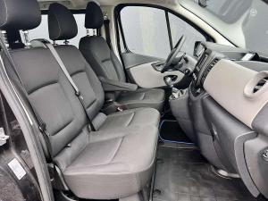 Black Renault Trafic 2016 in Vilnius, with an engine capacity of 1.60 L and mileage of 124 thousand km for 14900 €, photo 15 on AUTOMOTO.COM.LV