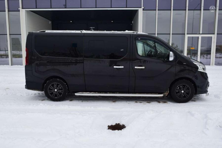 Black Renault Trafic 2018 in Vilnius, with an engine capacity of 1.60 L and mileage of 127 thousand km for 18850 €, photo 8 on AUTOMOTO.COM.LV