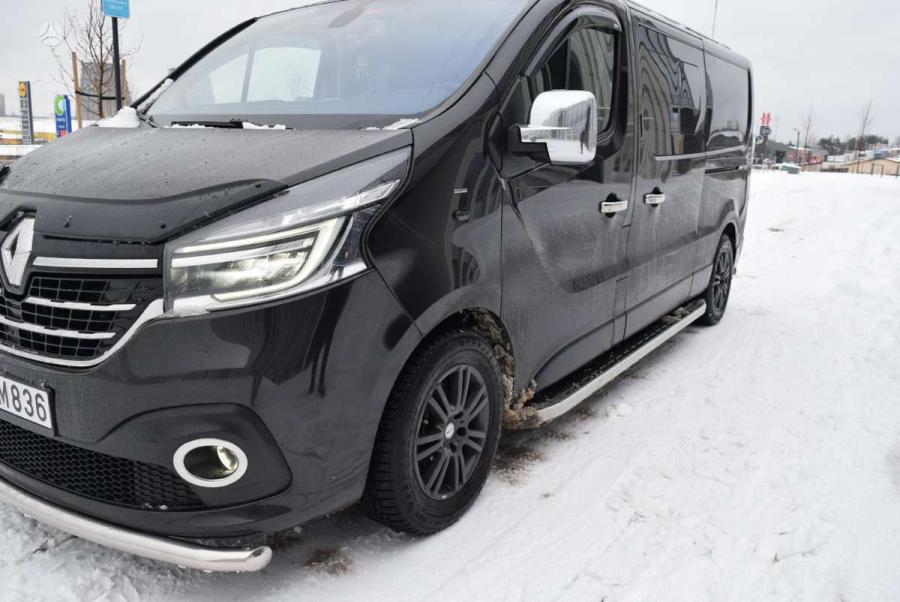 Black Renault Trafic 2018 in Vilnius, with an engine capacity of 1.60 L and mileage of 127 thousand km for 18850 €, photo 24 on AUTOMOTO.COM.LV