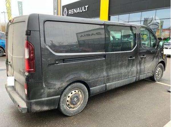 Black Renault Trafic 2018 in Anyksciai, with an engine capacity of 1.60 L and mileage of 258 thousand km for 6655 €, photo 2 on AUTOMOTO.COM.LV