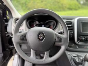 Black Renault Trafic 2019 in Kaunas, with an engine capacity of 1.60 L and mileage of 269 thousand km for 12500 €, photo 14 on AUTOMOTO.COM.LV