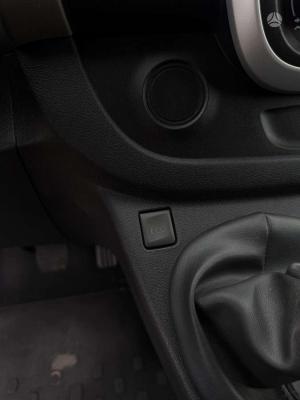 Black Renault Trafic 2019 in Kaunas, with an engine capacity of 1.60 L and mileage of 269 thousand km for 12500 €, photo 17 on AUTOMOTO.COM.LV