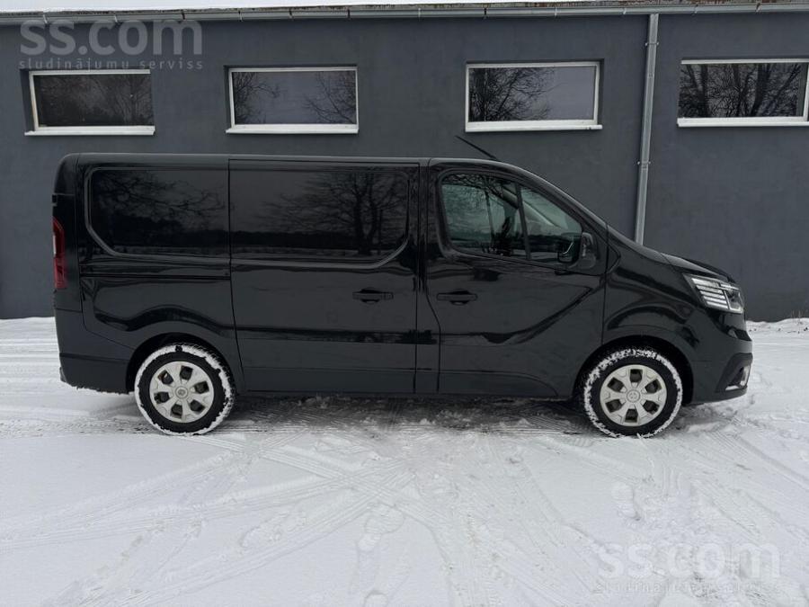 Melns Renault Trafic 2022 Ogre, ar dzinēja tilpumu 2.00 L un nobraukumu 124 tūkst. km par 17500 €, foto 4 vietnē AUTOMOTO.COM.LV
