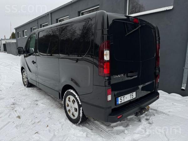 Melns Renault Trafic 2022 Ogre, ar dzinēja tilpumu 2.00 L un nobraukumu 124 tūkst. km par 17500 €, foto 9 vietnē AUTOMOTO.COM.LV
