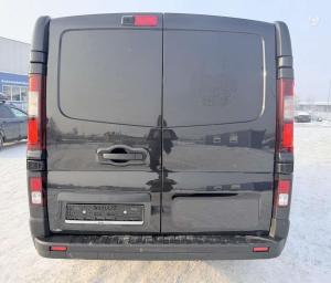 Black Renault Trafic 2024 in Siauliai, with an engine capacity of 2.00 L and mileage of 13 thousand km for 16900 €, photo 5 on AUTOMOTO.COM.LV