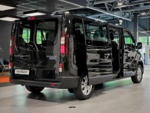 Black Renault Trafic 2026 in Kaunas, with an engine capacity of 2.00 L and mileage of 0 thousand km for 38600 €, photo 5 on AUTOMOTO.COM.LV