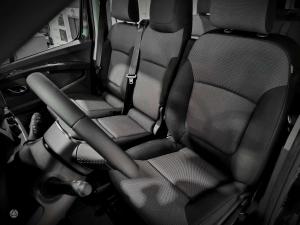 Black Renault Trafic 2026 in Kaunas, with an engine capacity of 2.00 L and mileage of 0 thousand km for 38600 €, photo 18 on AUTOMOTO.COM.LV