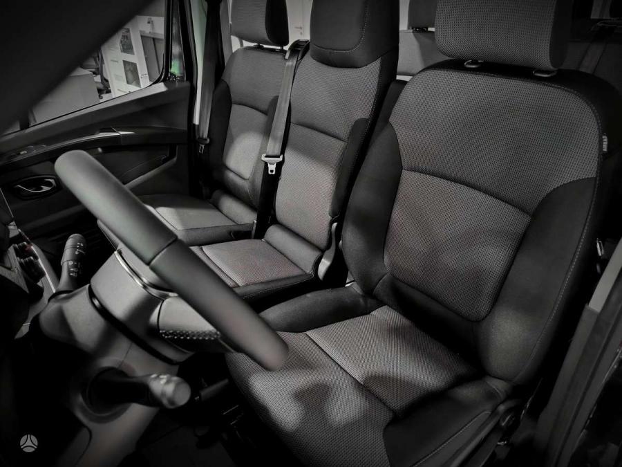 Black Renault Trafic 2026 in Kaunas, with an engine capacity of 2.00 L and mileage of 0 thousand km for 38600 €, photo 18 on AUTOMOTO.COM.LV