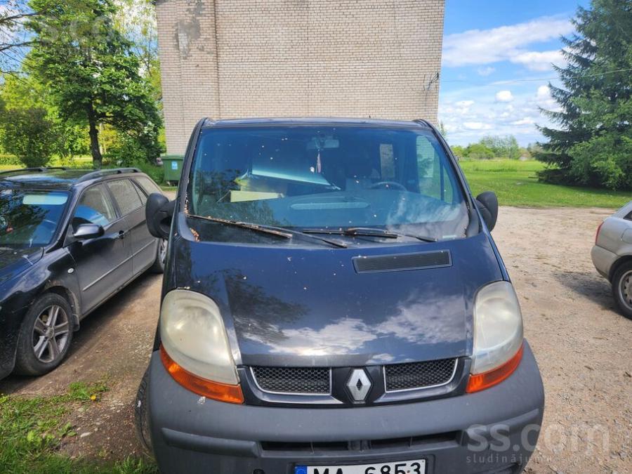 Melns Renault Trafic 2003 Bauska, ar dzinēja tilpumu 1.90 L un nobraukumu 470 tūkst. km par 5890 €, foto 1 vietnē AUTOMOTO.COM.LV