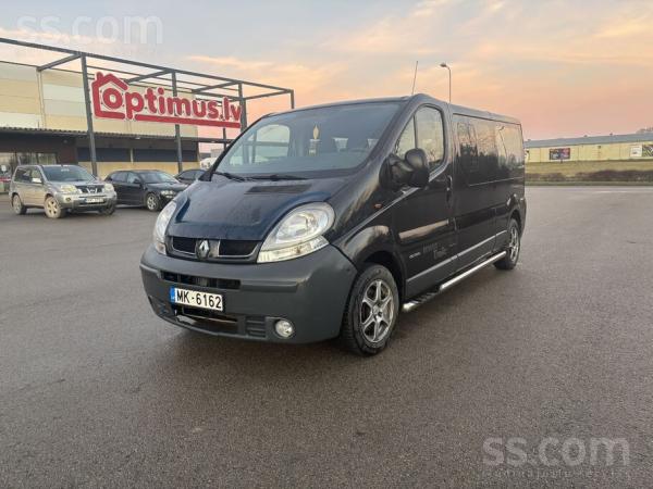 Black Renault Trafic 2003 in Tukums, with an engine capacity of 1.90 L and mileage of 270 thousand km for 3500 €, photo 1 on AUTOMOTO.COM.LV