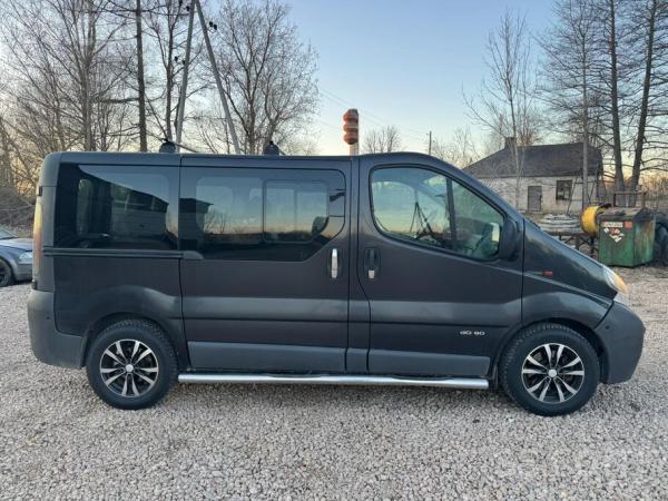 Melns Renault Trafic 2003 Gulbene, ar dzinēja tilpumu 1.90 L un nobraukumu 361 tūkst. km par 4300 €, foto 2 vietnē AUTOMOTO.COM.LV