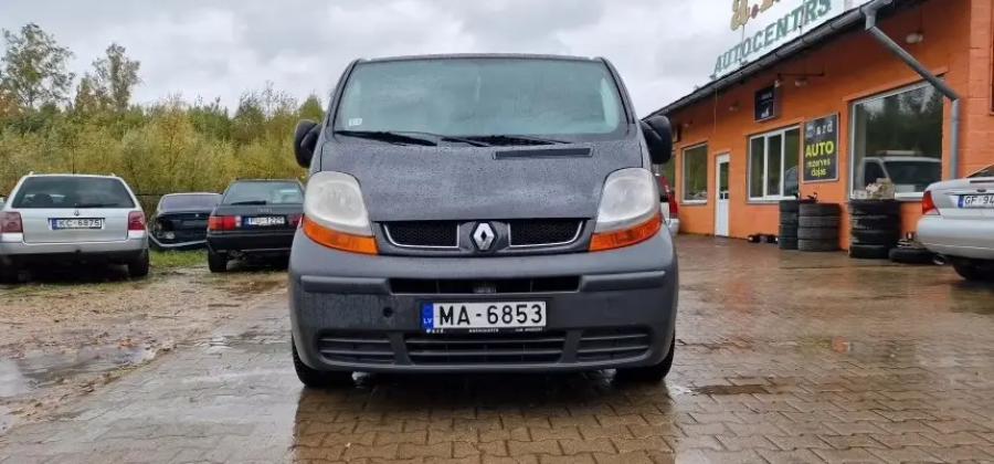 Black Renault Trafic 2003 in Valmiera, with an engine capacity of 1.90 L and mileage of 427 thousand km for 3400 €, photo 9 on AUTOMOTO.COM.LV