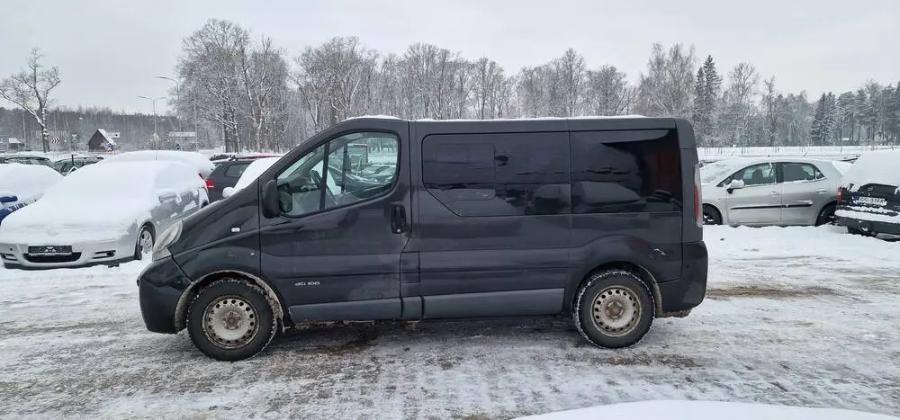 Melns Renault Trafic 2004 Valmiera, ar dzinēja tilpumu 1.90 L un nobraukumu 416 tūkst. km par 3500 €, foto 6 vietnē AUTOMOTO.COM.LV
