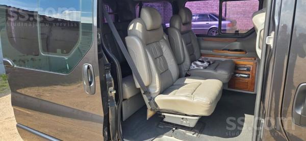 Melns Renault Trafic 2004 Rēzekne, ar dzinēja tilpumu 2.50 L un nobraukumu 303 tūkst. km par 14700 €, foto 5 vietnē AUTOMOTO.COM.LV