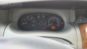 Black Renault Trafic 2004 in Rezekne, with an engine capacity of 2.50 L and mileage of 303 thousand km for 13500 €, photo 8 on AUTOMOTO.COM.LV