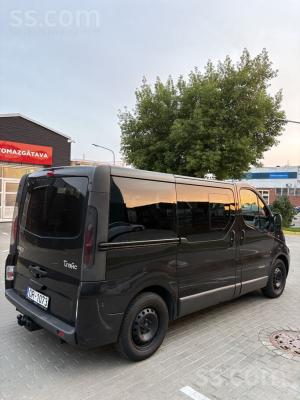 Black Renault Trafic 2004 in Riga, with an engine capacity of 1.90 L and mileage of 430 thousand km for 3500 €, photo 5 on AUTOMOTO.COM.LV