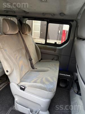 Black Renault Trafic 2004 in Riga, with an engine capacity of 1.90 L and mileage of 430 thousand km for 3500 €, photo 9 on AUTOMOTO.COM.LV