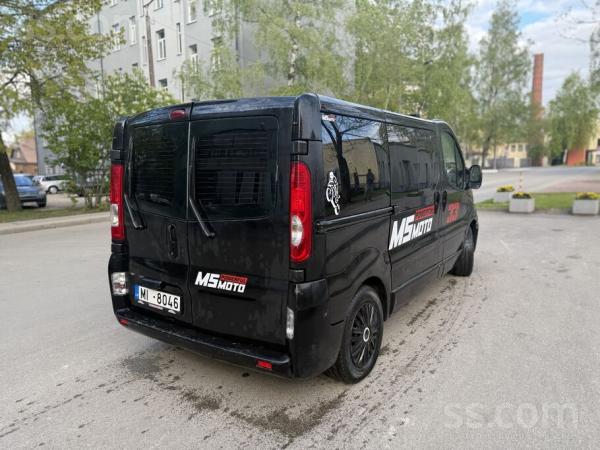 Melns Renault Trafic 2005 Rīga, ar dzinēja tilpumu 1.90 L un nobraukumu 0 tūkst. km par 5000 €, foto 3 vietnē AUTOMOTO.COM.LV