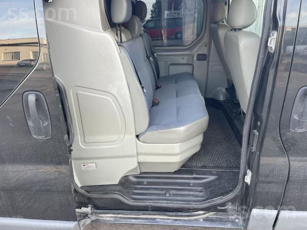 Melns Renault Trafic 2005 Rīga, ar dzinēja tilpumu 1.90 L un nobraukumu 306 tūkst. km par 4950 €, foto 4 vietnē AUTOMOTO.COM.LV