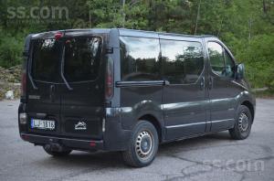 Melns Renault Trafic 2005 Jūrmala, ar dzinēja tilpumu 1.90 L un nobraukumu 365 tūkst. km par 3950 €, foto 5 vietnē AUTOMOTO.COM.LV