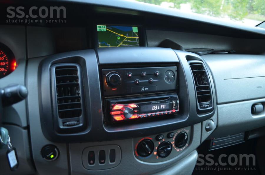 Melns Renault Trafic 2005 Jūrmala, ar dzinēja tilpumu 1.90 L un nobraukumu 365 tūkst. km par 3950 €, foto 17 vietnē AUTOMOTO.COM.LV